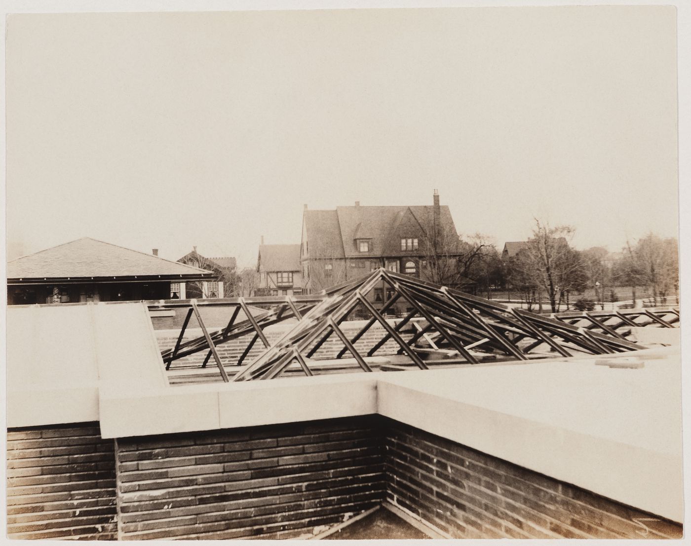 Exterior view of Darwin D. Martin House showing the glass roof of the ...