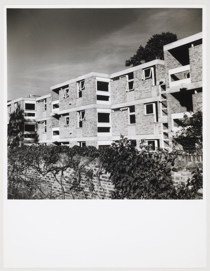 Flats at Ham Common - James Stirling / Michael Wilford fonds | CCA