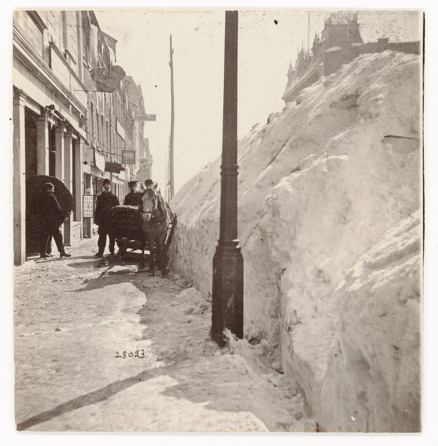 After a snow storm, Place Jacques Cartier, Montréal, Québec