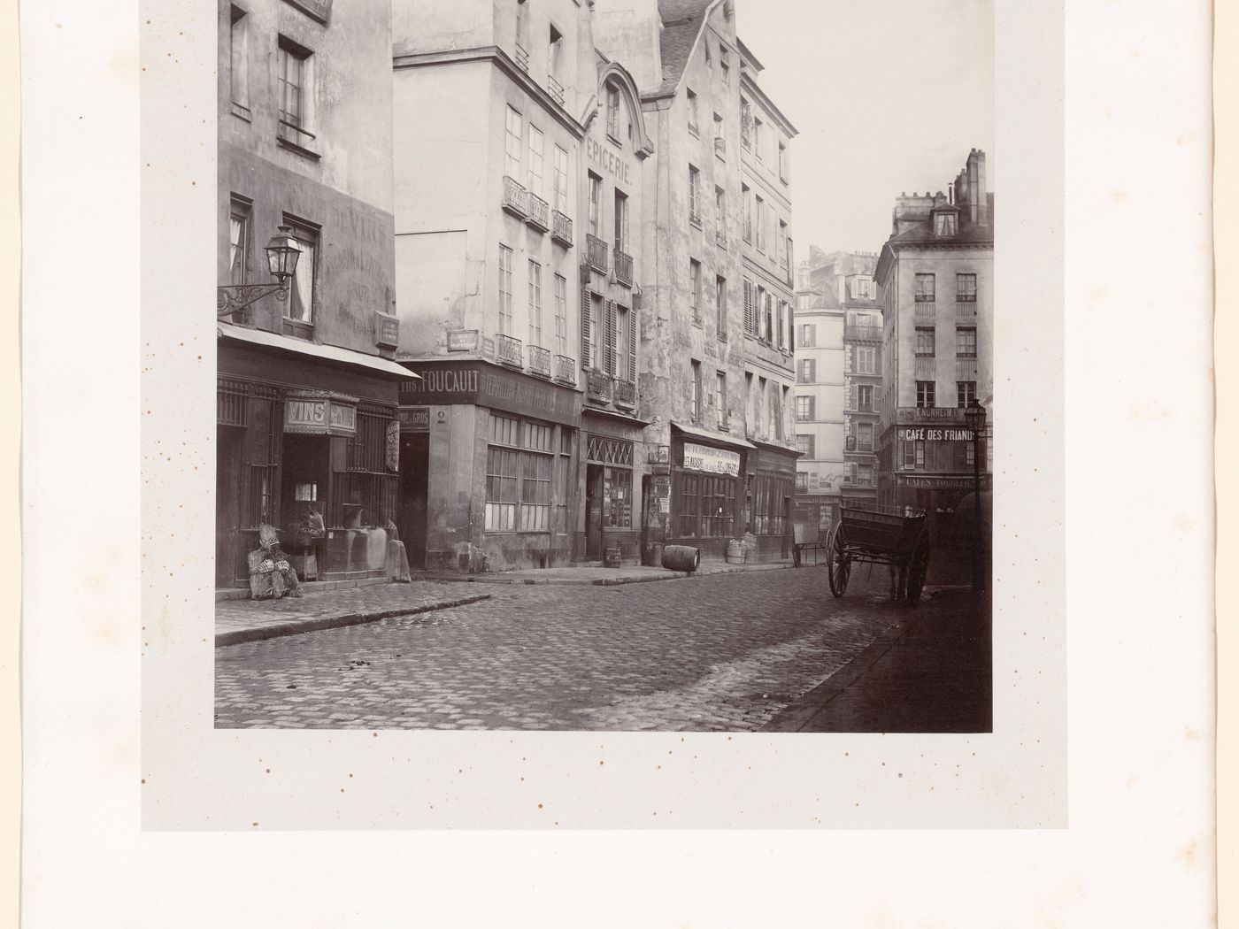 View from the south, rue des Lavandieves-Ste-Opportune, de la rue de Rivoli